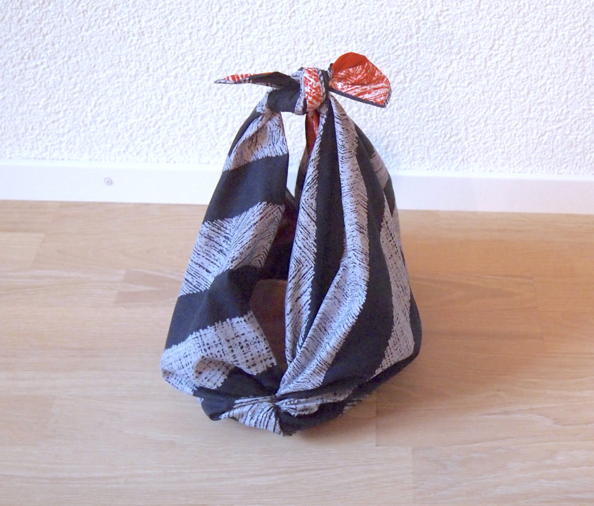 How To Make A Furoshiki Water Drop Bag Instructions - Live Green